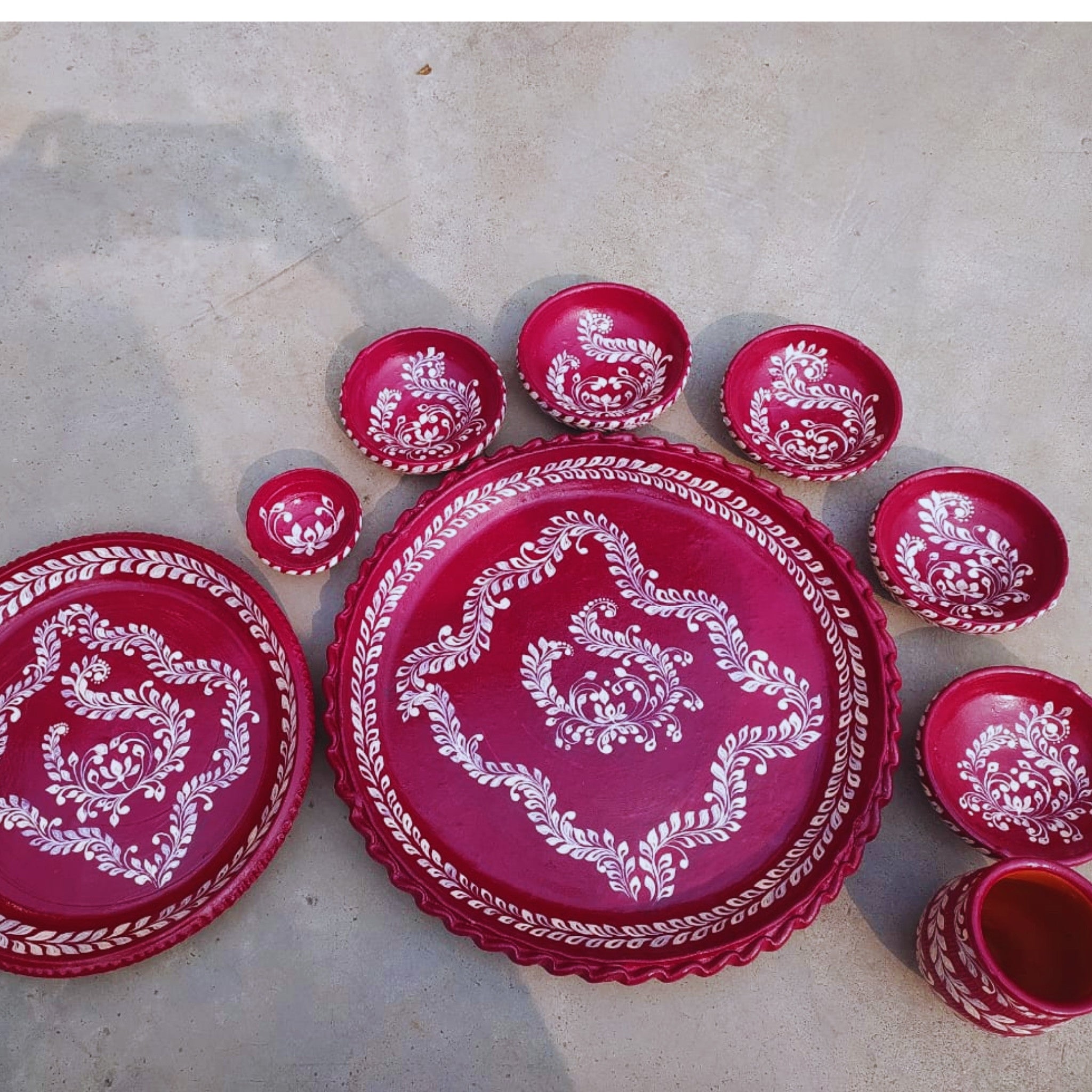 Lokshilpa Matir Thala Set | 9-Piece Terracotta – Karukarjo